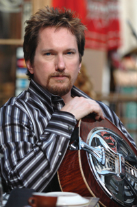 Tickets | Travis Tritt w/ Jerry Douglas | Riverside Casino & Golf Resort